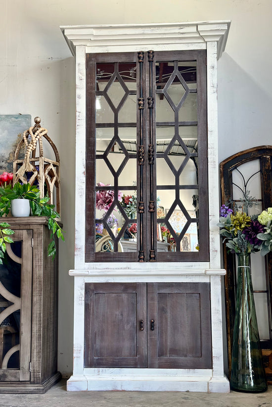 Vitrines, Curios, Bookshelves – The Shabby Parlor